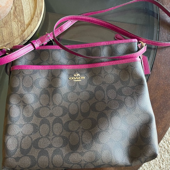 Coach | Bags | Coach Signature Print Crossbody Bag Brown And Fuchsia ...